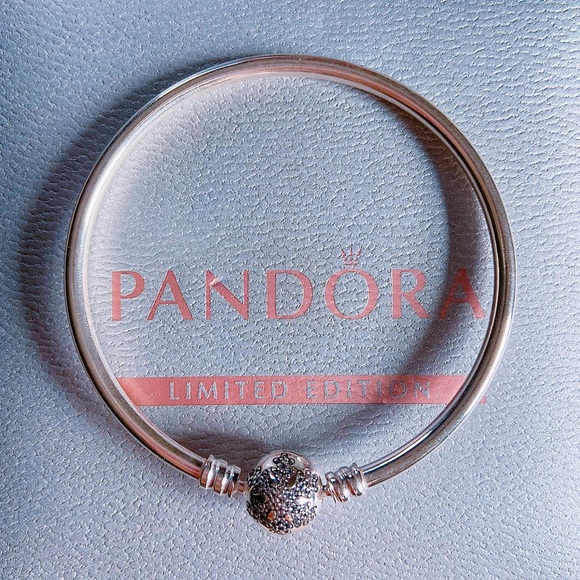 Pandora | Jewelry | Pandora Limited Edition Snowflake Bangle | Poshmark